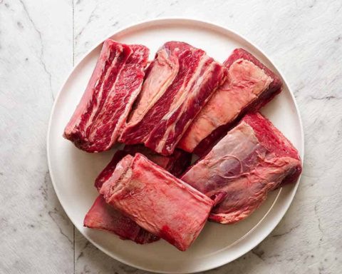 Beef Short Ribs – 1KG | Meat You Here